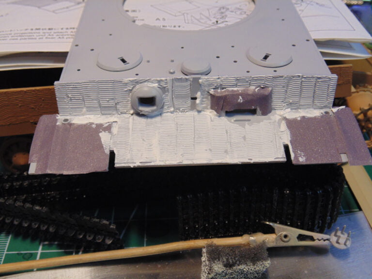 Tamiya German Tiger I Mid Production Tank Build Part 2 of a Series ...