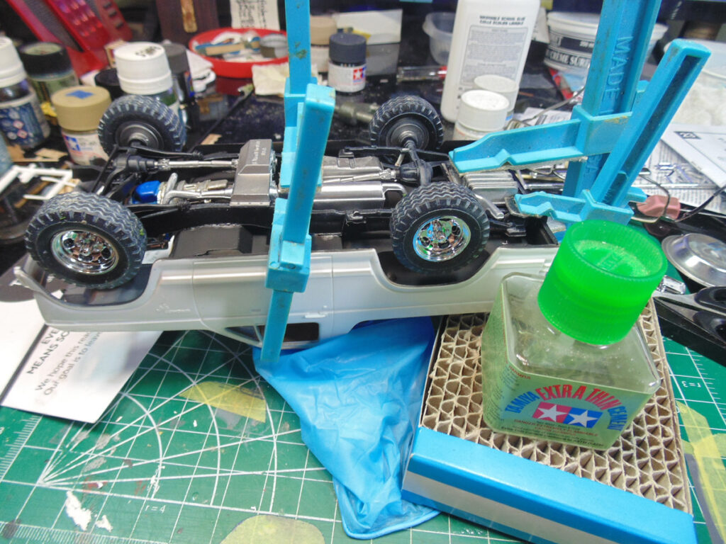 Revell 1980 Ford Bronco Bass Boat and Trailer Set Build Part 4 • Canada ...