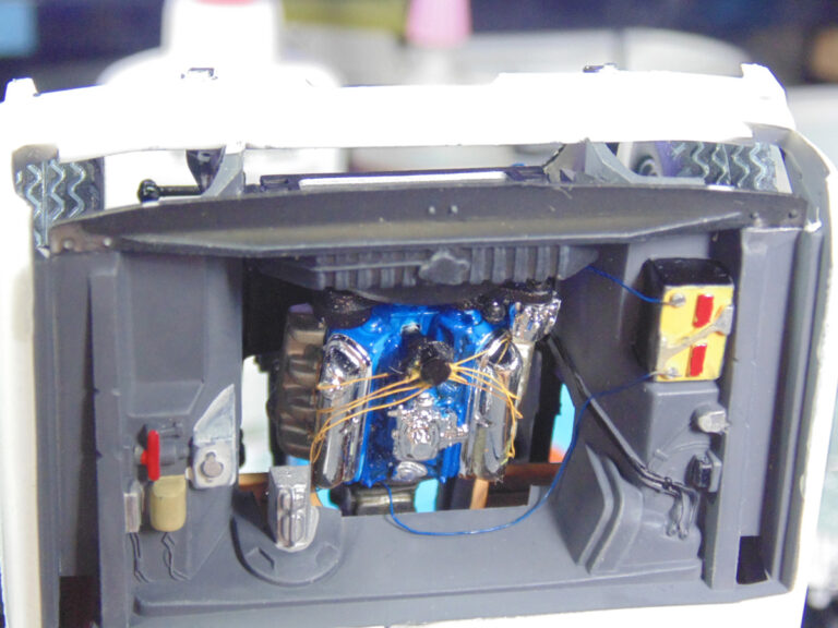 Revell 1980 Ford Bronco Bass Boat and Trailer Set Build Part 4 • Canada ...