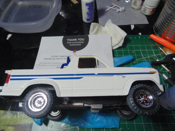 Revell 1980 Ford Bronco Bass Boat and Trailer Set Build Part 4 • Canada ...