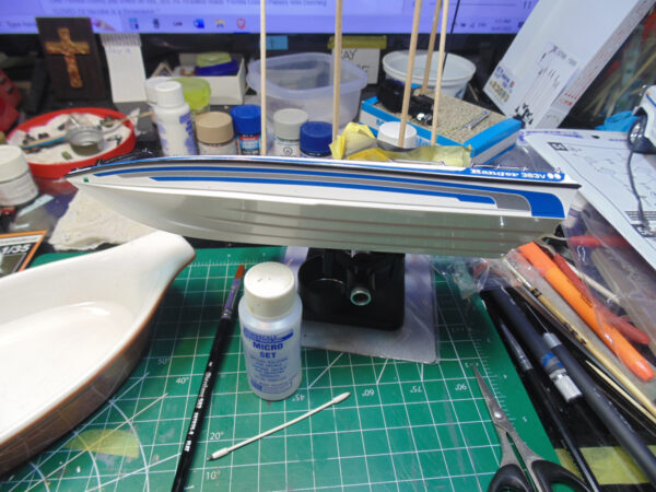 Revell 1980 Ford Bronco Bass Boat and Trailer Set Build Final Part 6 ...