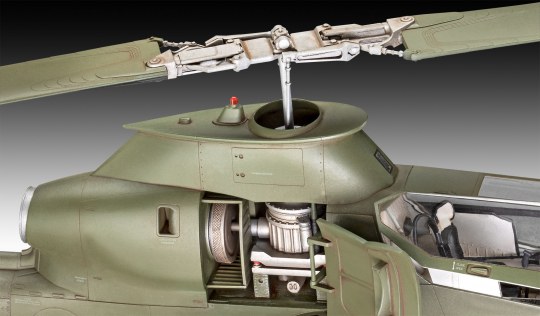 Revell Bell AH-1G Cobra Helicopter 1/32 Scale 03821 • Canada's largest ...