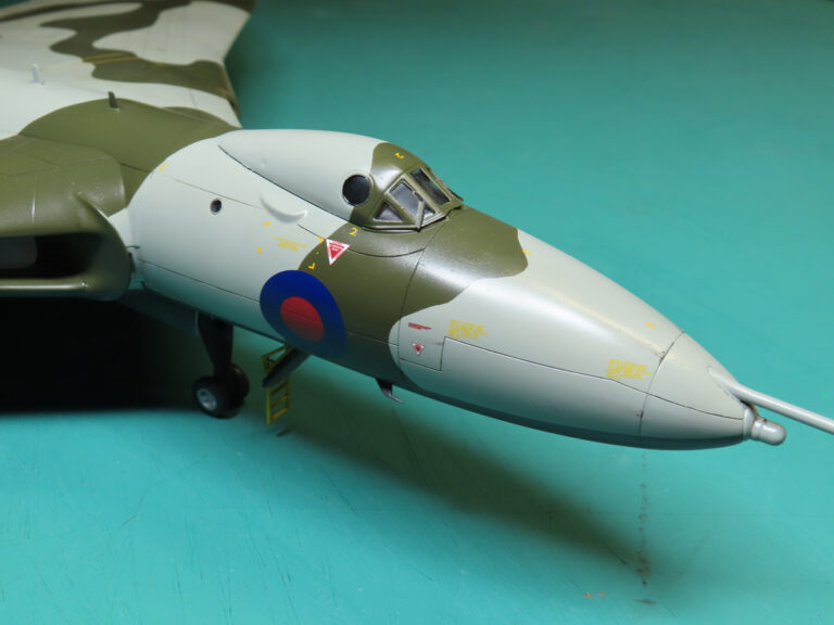 Airfix Avro Vulcan Black Buck Build and Review Part 14 Final Build Post ...