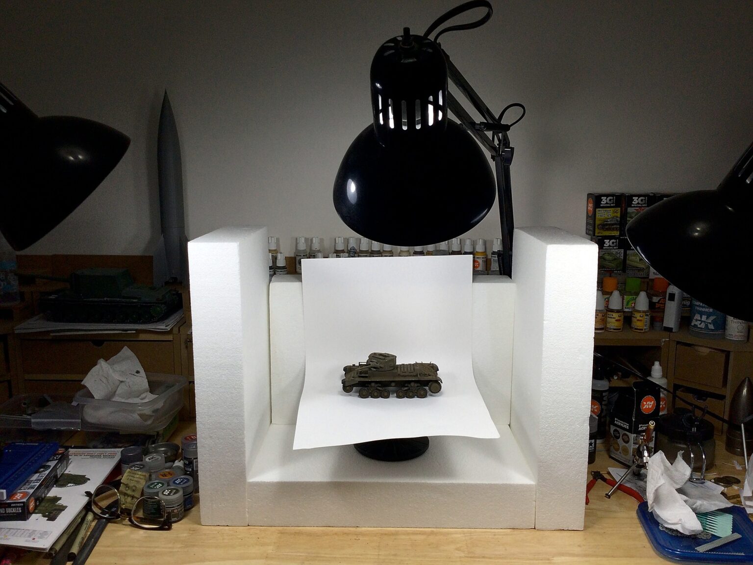 Achieve Stunning Scale Model Photos: The Power of Fill Light Boards ...